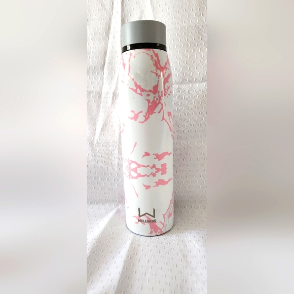 Wellness | Dining | Wellness Insulated Water Bottle | Poshmark